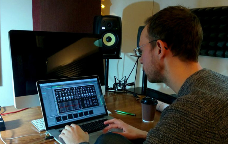 BOOK STUDIO TIME | The Noisefloor